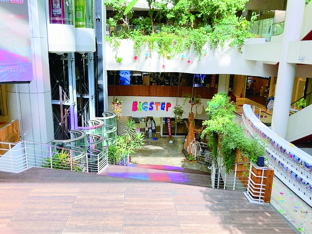 心斎橋BIGSTEP | 大阪観光コンシェルジュ